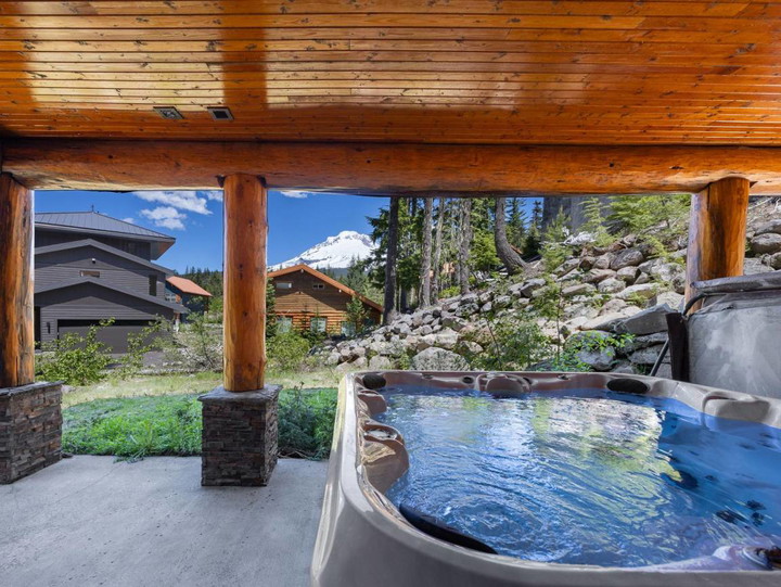 340 M² House ∙ 4 Bedrooms ∙ 12 Guests - Mount Hood, OR
