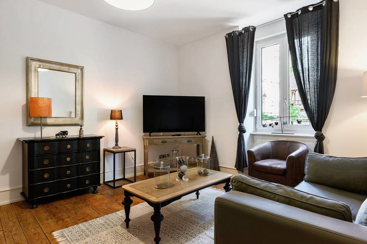 130 M² Apartment ∙ 3 Bedrooms ∙ 7 Guests - Sélestat