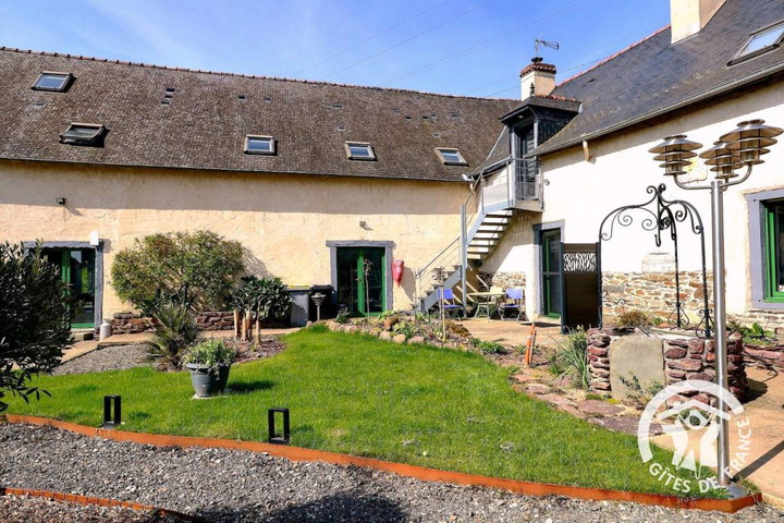 90 M² Gîte ∙ 3 Bedrooms ∙ 8 Guests - Rennes