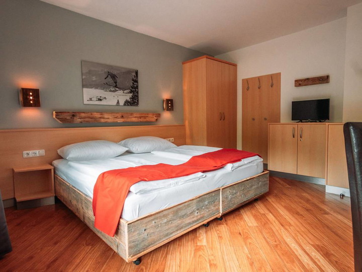 Pension ∙ 2 Bedrooms ∙ 4 Guests - Hohenschwangau
