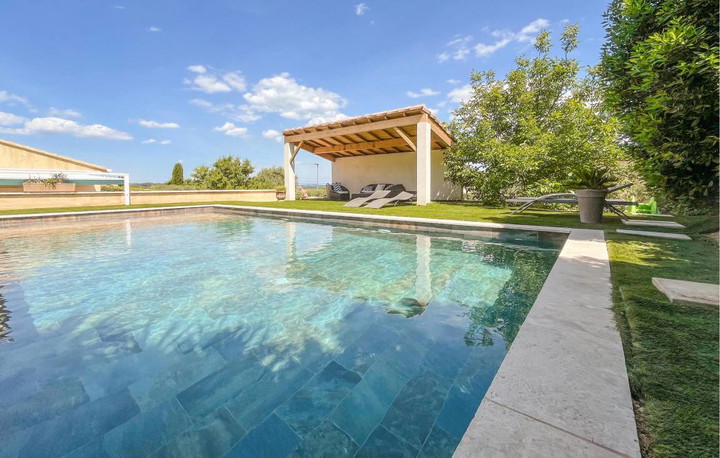 90 M² Duplex ∙ 3 Chambres ∙ 6 Personnes - Beaucaire
