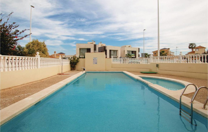 140 M² Casa ∙ 3 Habitaciones ∙ 6 Huéspedes - Villamartín