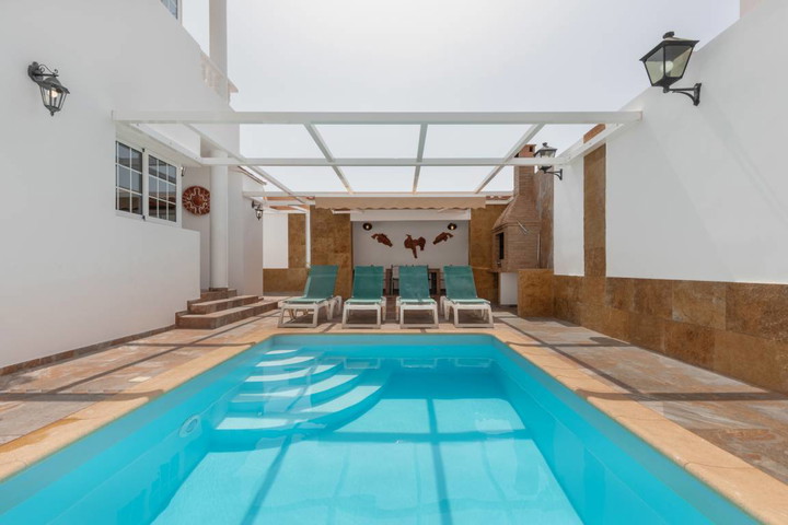 140 M² Villa ∙ 4 Schlafzimmer ∙ 12 Gäste - Fuerteventura