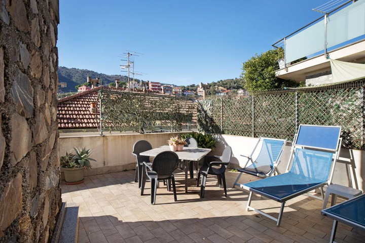 100 M² Apartment ∙ 2 Bedrooms ∙ 6 Guests - Alassio