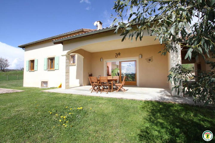 110 M² Gîte ∙ 3 Chambres ∙ 6 Personnes - Rhône-Alpes