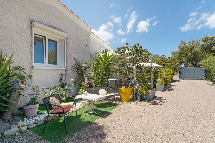 28 M² Chambre D'hôtes ∙ 1 Chambre ∙ 2 Personnes - Ajaccio