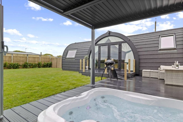 Camping ∙ 2 Bedrooms ∙ 4 Guests - Bognor Regis