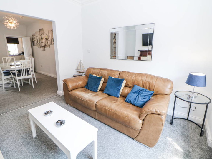 Cottage ∙ 4 Bedrooms ∙ 8 Guests - Buxton