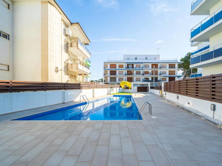 70 M² Apartment ∙ 2 Bedrooms ∙ 6 Guests - Torredembarra