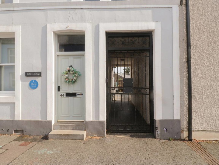 Cottage ∙ 2 Bedrooms ∙ 4 Guests - Bangor