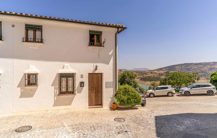 95 M² Casa ∙ 2 Habitaciones ∙ 4 Huéspedes - Algodonales
