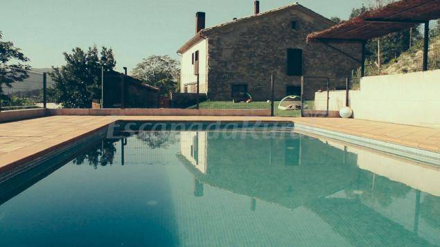 Cottage ∙ 6 Bedrooms ∙ 18 Guests - Vic