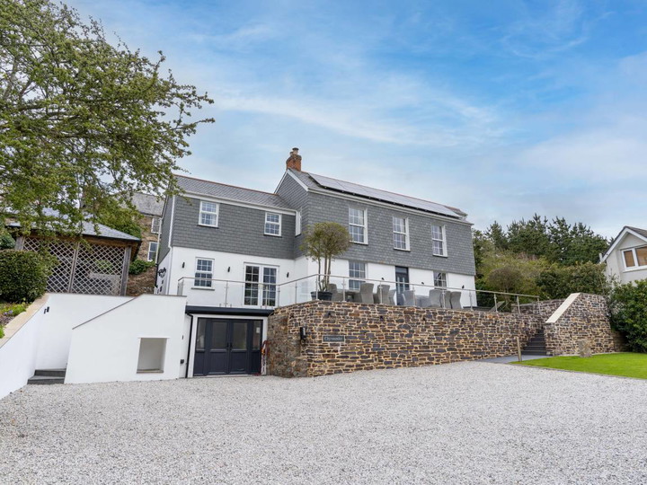 Cottage ∙ 6 Bedrooms ∙ 12 Guests - St Agnes