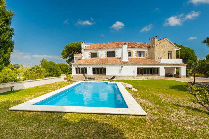 775 M² House ∙ 7 Bedrooms ∙ 14 Guests - Cádiz