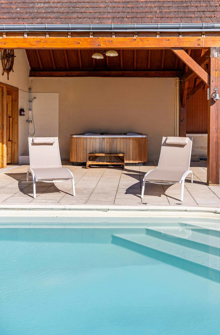 520 M² Maison De Vacances ∙ 8 Chambres ∙ 15 Personnes - Aisne