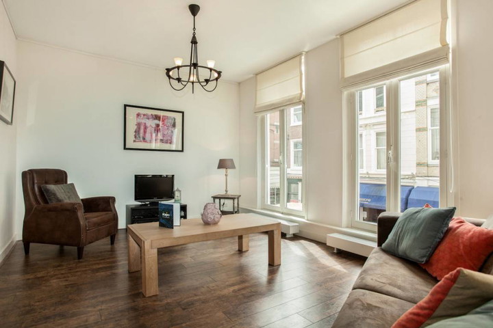 110 M² Apartment ∙ 2 Bedrooms ∙ 4 Guests - The Hague