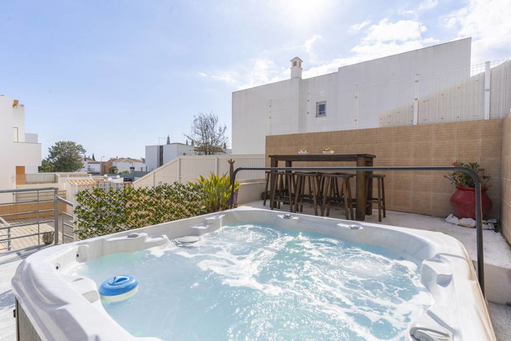 83 M² Villa ∙ 4 Habitaciones ∙ 8 Huéspedes - Albufeira
