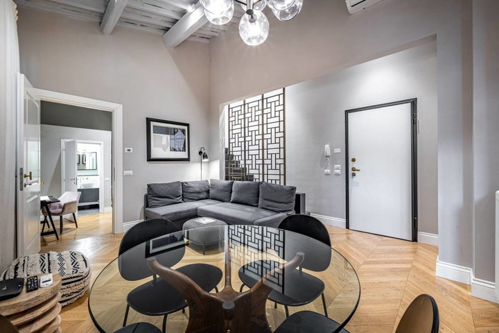 75 M² Apartamento ∙ 2 Habitaciones ∙ 6 Huéspedes - Florencia