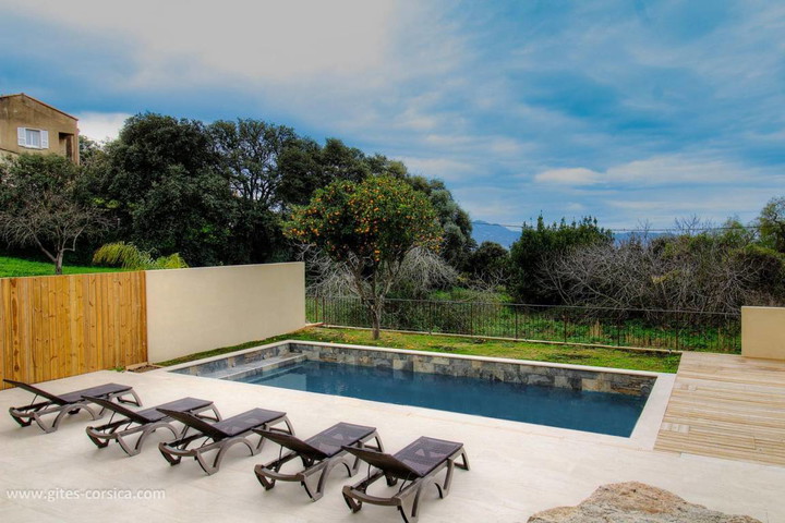 99 M² Gîte ∙ 2 Bedrooms ∙ 4 Guests - Calvi