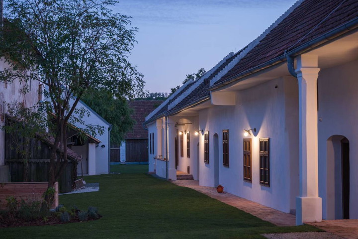 70 M² Ferienwohnung ∙ 1 Schlafzimmer ∙ 5 Gäste - Lutzmannsburg