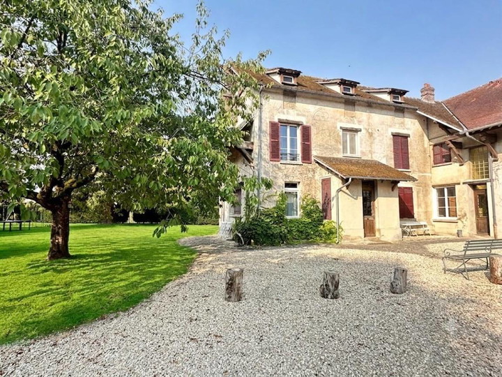 250 M² Gîte ∙ 6 Chambres ∙ 12 Personnes - Seine-et-Marne