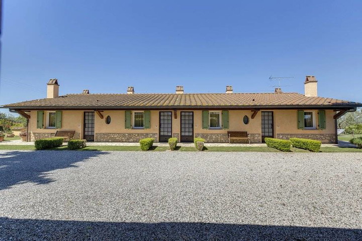 50 M² Farmhouse ∙ 2 Bedrooms ∙ 5 Guests - Tuscany