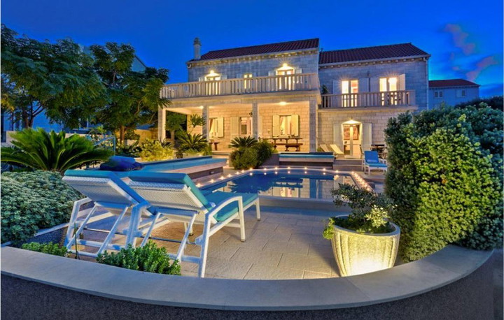 250 M² Maison De Vacances ∙ 6 Chambres ∙ 12 Personnes - Korčula