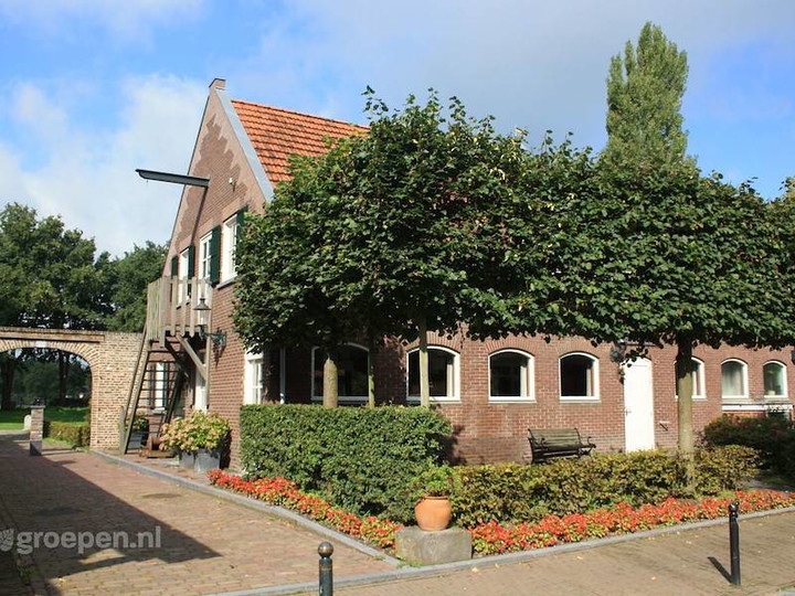 House ∙ 10 Bedrooms ∙ 22 Guests - Venlo