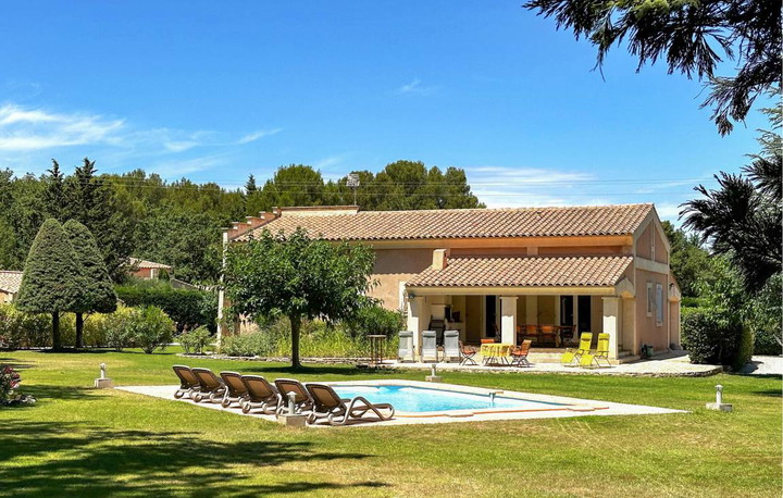 205 M² Casa ∙ 5 Habitaciones ∙ 10 Huéspedes - Velaux