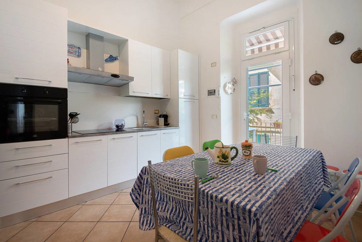 70 M² Apartment ∙ 2 Bedrooms ∙ 4 Guests - Levanto