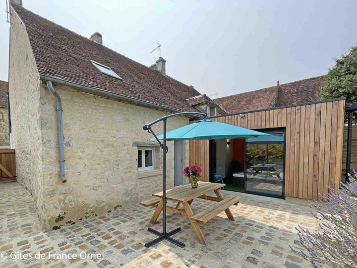 160 M² Cottage ∙ 3 Chambres ∙ 6 Personnes - Orne