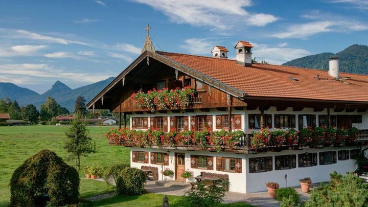 16 M² Hotel ∙ 1 Bedroom ∙ 2 Guests - Rottach-Egern