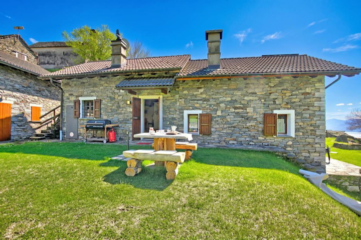 55 M² Chalet ∙ 1 Bedroom ∙ 3 Guests - Canton of Ticino