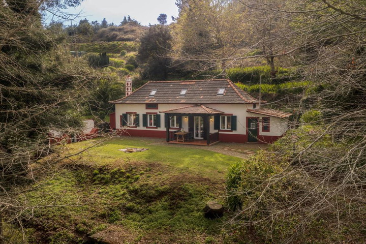 60 M² Cottage ∙ 3 Bedrooms ∙ 6 Guests - Madeira Island