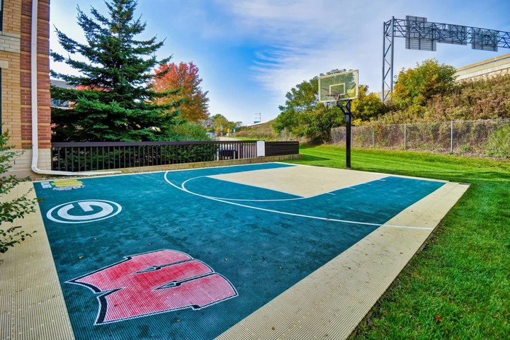 Condo ∙ 2 Bedrooms ∙ 6 Guests - Madison, WI