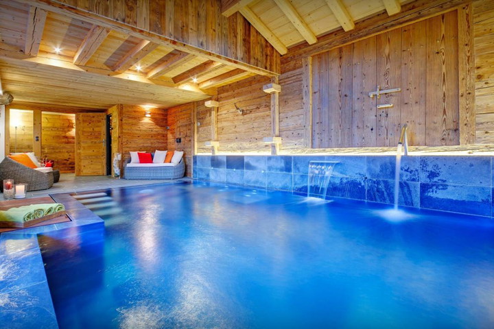 250 M² Chalet ∙ 5 Bedrooms ∙ 14 Guests - Les Arcs