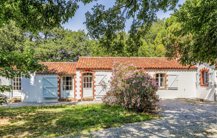 120 M² Maison De Vacances ∙ 4 Chambres ∙ 8 Personnes - La Roche-sur-Yon