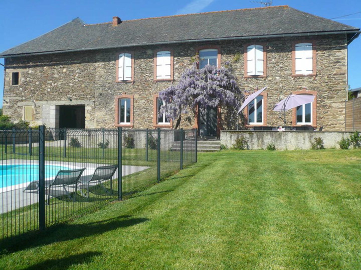200 M² Gîte ∙ 5 Chambres ∙ 13 Personnes - Carmaux