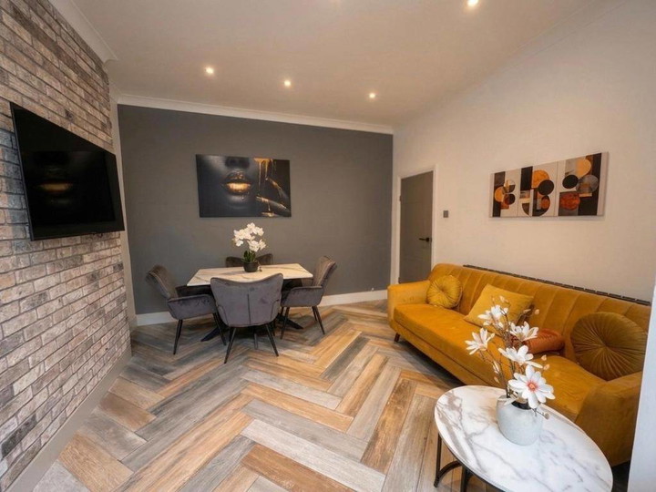 80 M² Apartment ∙ 2 Bedrooms ∙ 4 Guests - Greenwich