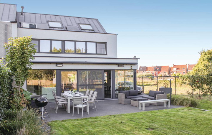 220 M² Huis ∙ 4 Slaapkamers ∙ 10 Gasten - Damme
