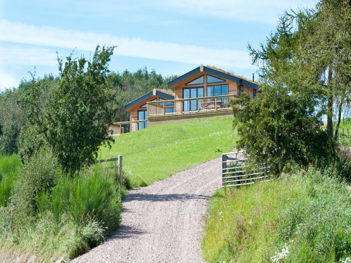 Lodge ∙ 3 Bedrooms ∙ 6 Guests - Dundee