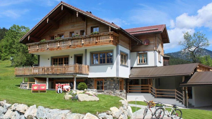 250 M² Ferienhaus ∙ 4 Schlafzimmer ∙ 10 Gäste - Hallstatt