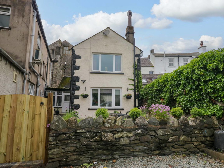 Cottage ∙ 3 Bedrooms ∙ 6 Guests - Cartmel