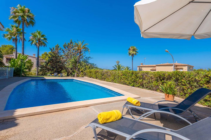 100 M² Villa ∙ 2 Bedrooms ∙ 4 Guests - El Toro