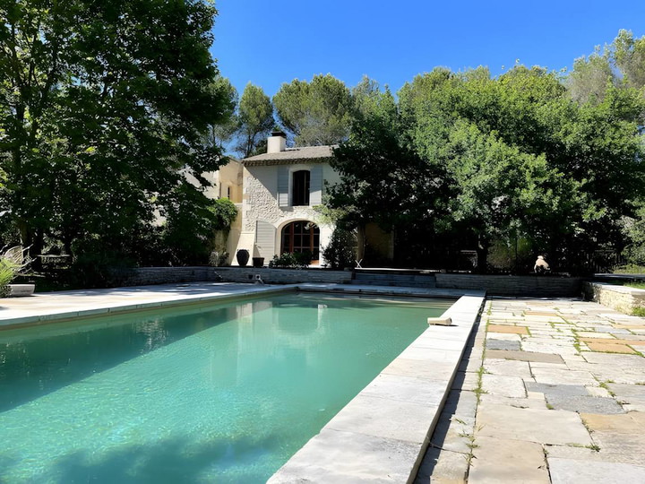 300 M² Villa ∙ 8 Habitaciones ∙ 18 Huéspedes - Salon-de-Provence