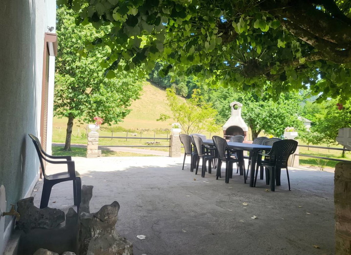150 M² House ∙ 4 Bedrooms ∙ 8 Guests - Baume-les-Messieurs