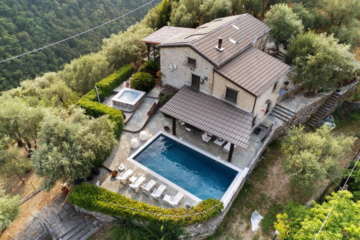 200 M² Villa ∙ 4 Chambres ∙ 8 Personnes - Camogli