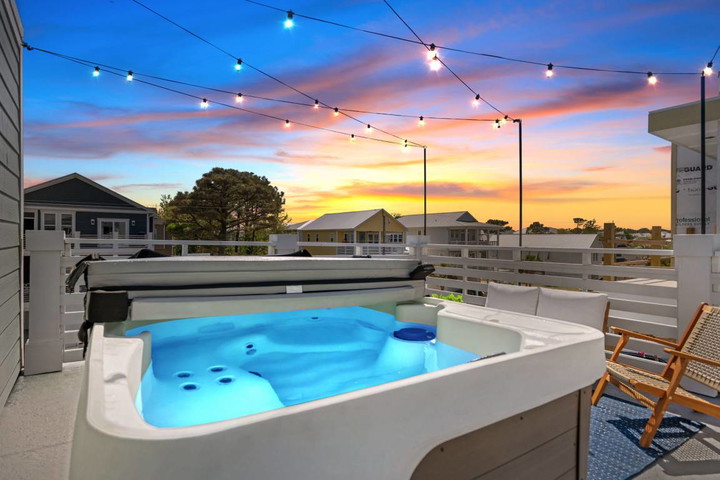House ∙ 4 Bedrooms ∙ 11 Guests - Carolina Beach, NC
