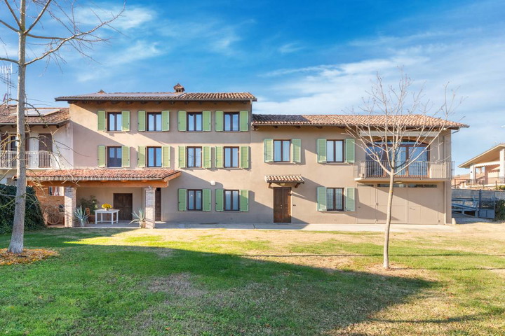 200 M² Villa ∙ 3 Bedrooms ∙ 6 Guests - Alba