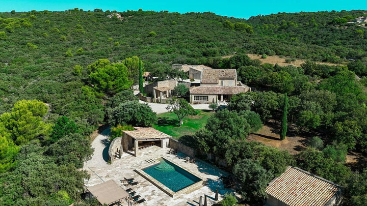 445 M² Maison De Vacances ∙ 9 Chambres ∙ 18 Personnes - Luberon